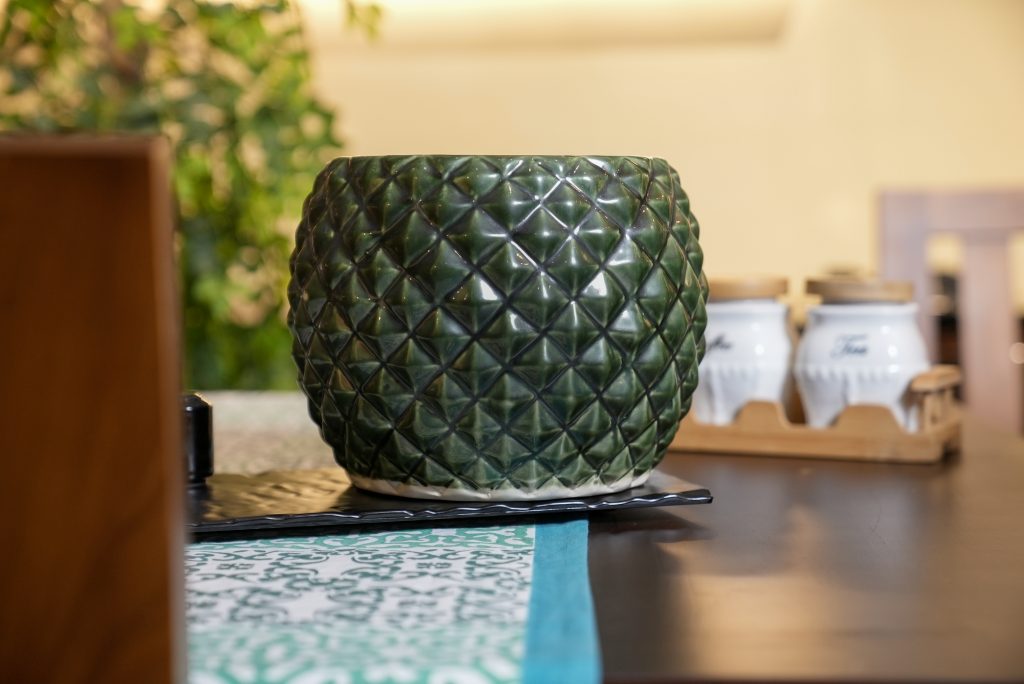 Green Pineapple Shape Ceramic Pot – Eldzyn