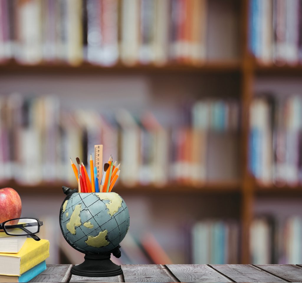 Globe shaped Table Pot / Pen stand – Eldzyn